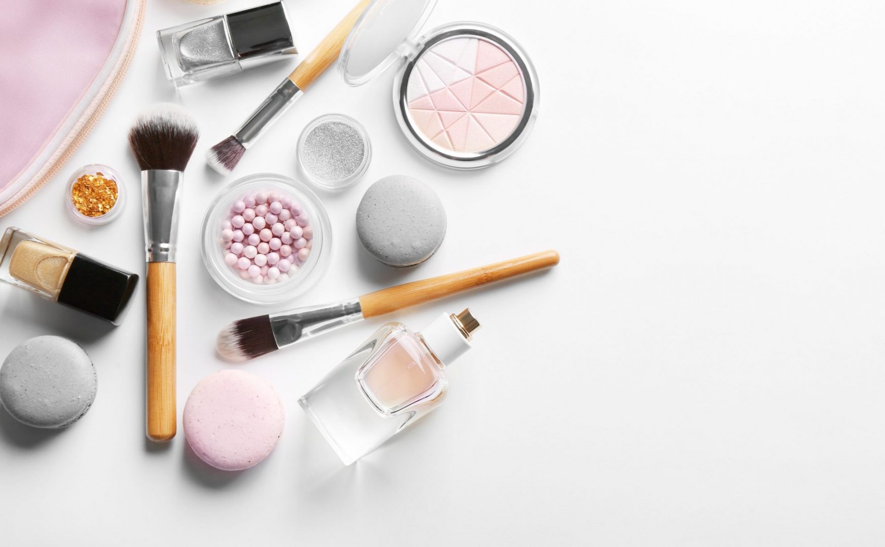 How Makeup Impacts Your Skin | SkinGlo Collagen